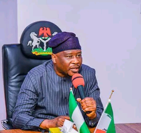 BREAKING : Massive Joy in Adamawa State As Government pays New Minimum Wage (proof of payment ...