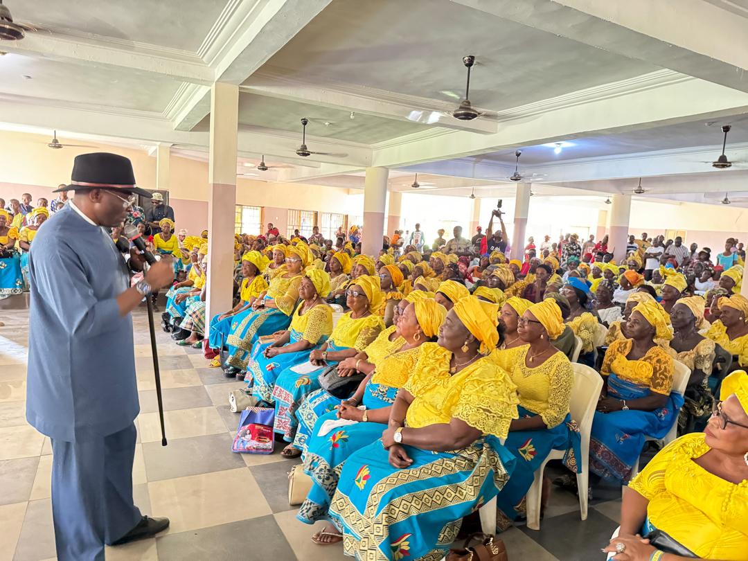 Deputy Speaker, Kalu tours Igbere Ward A: YPP, other parties collapse ...