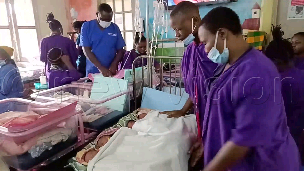 16-Year-Old Schoolgirl Gives Birth to Quadruplets Naturally, Photos of ...