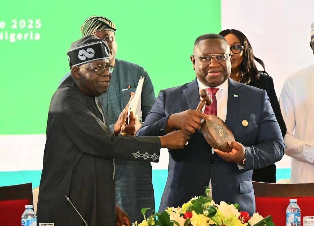 PRESIDENT TINUBU HANDS OVER ECOWAS LEADERSHIP TO SIERRA LEONE'S ...